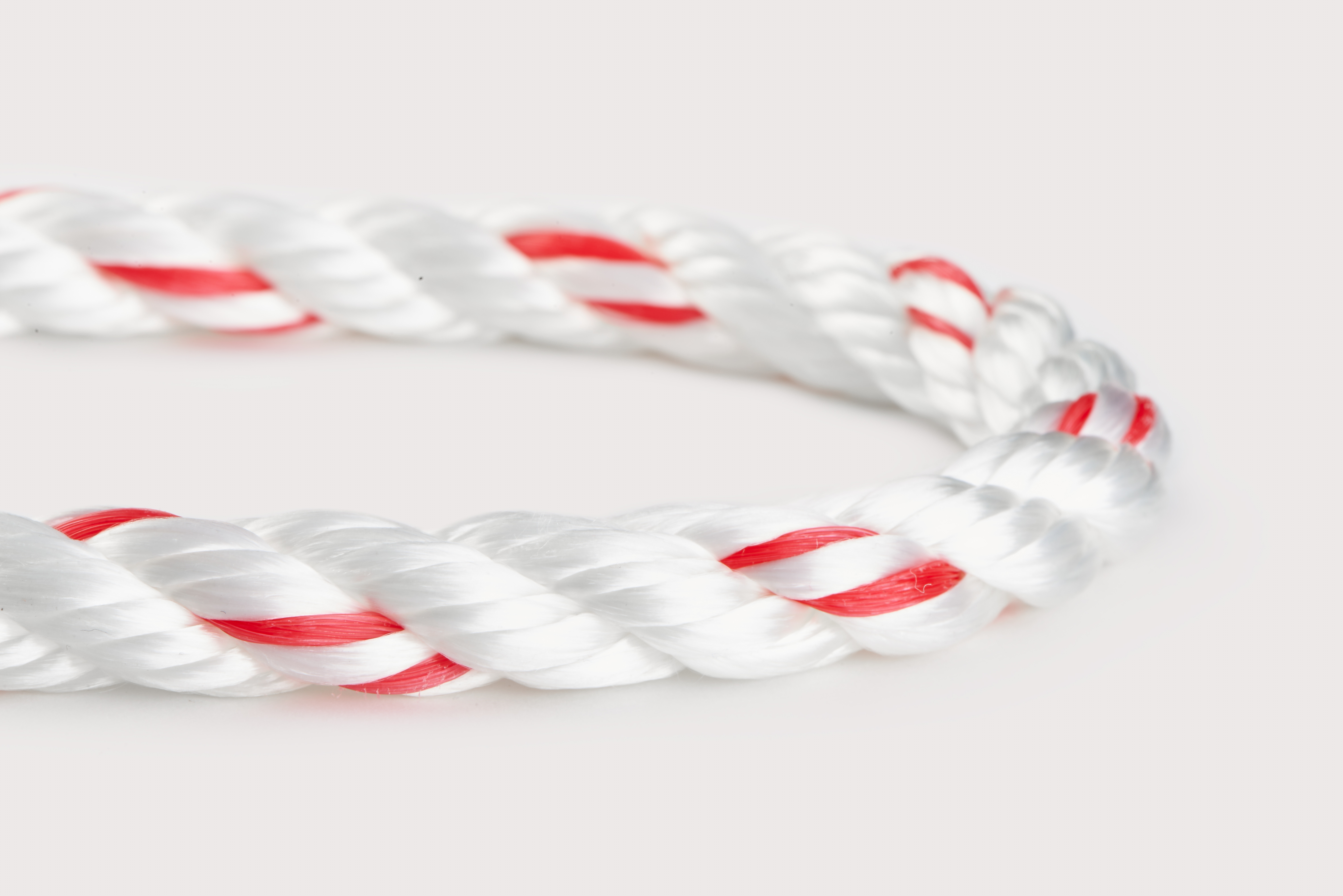 Orion-Cordage-Poly Plus Premium 3-Strand Combination-White I Red-Curved191.jpg